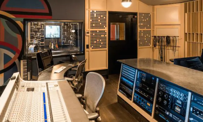 Universal Music Group Internships 2019 - 2022 2023 Big Internships