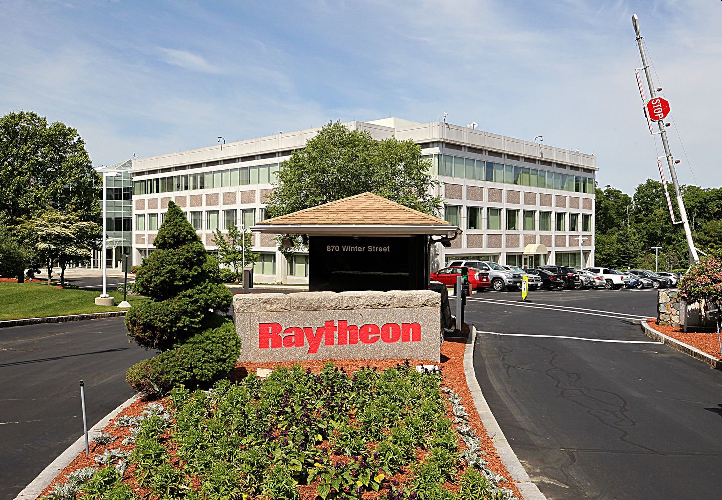 Raytheon Program Planner Internship - 2022 2023 Big Internships